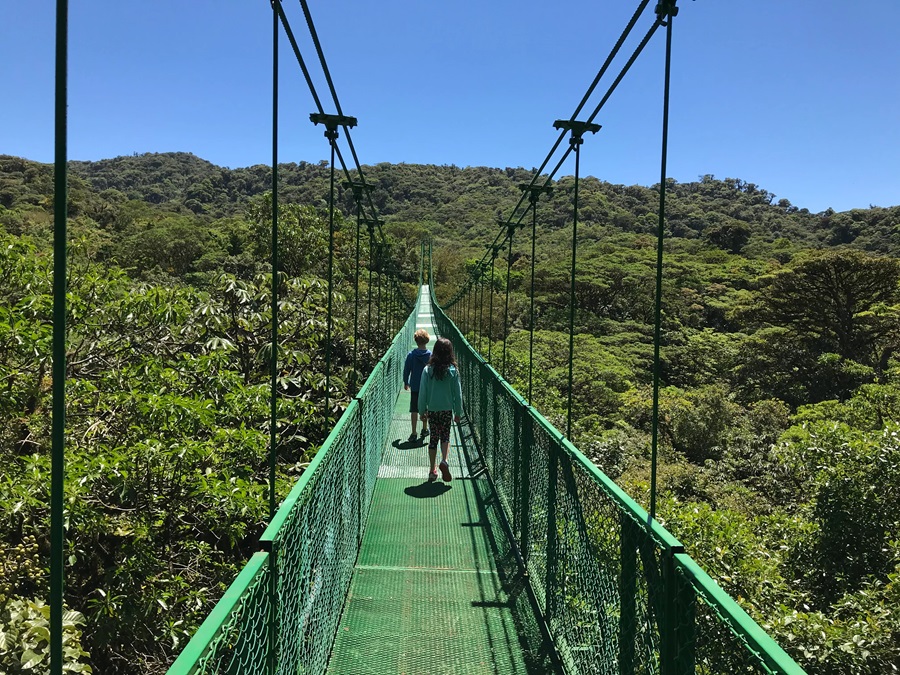 Los 5 Lugares Más Sorprendentes para Viajar con Niños en Latinoamérica ...